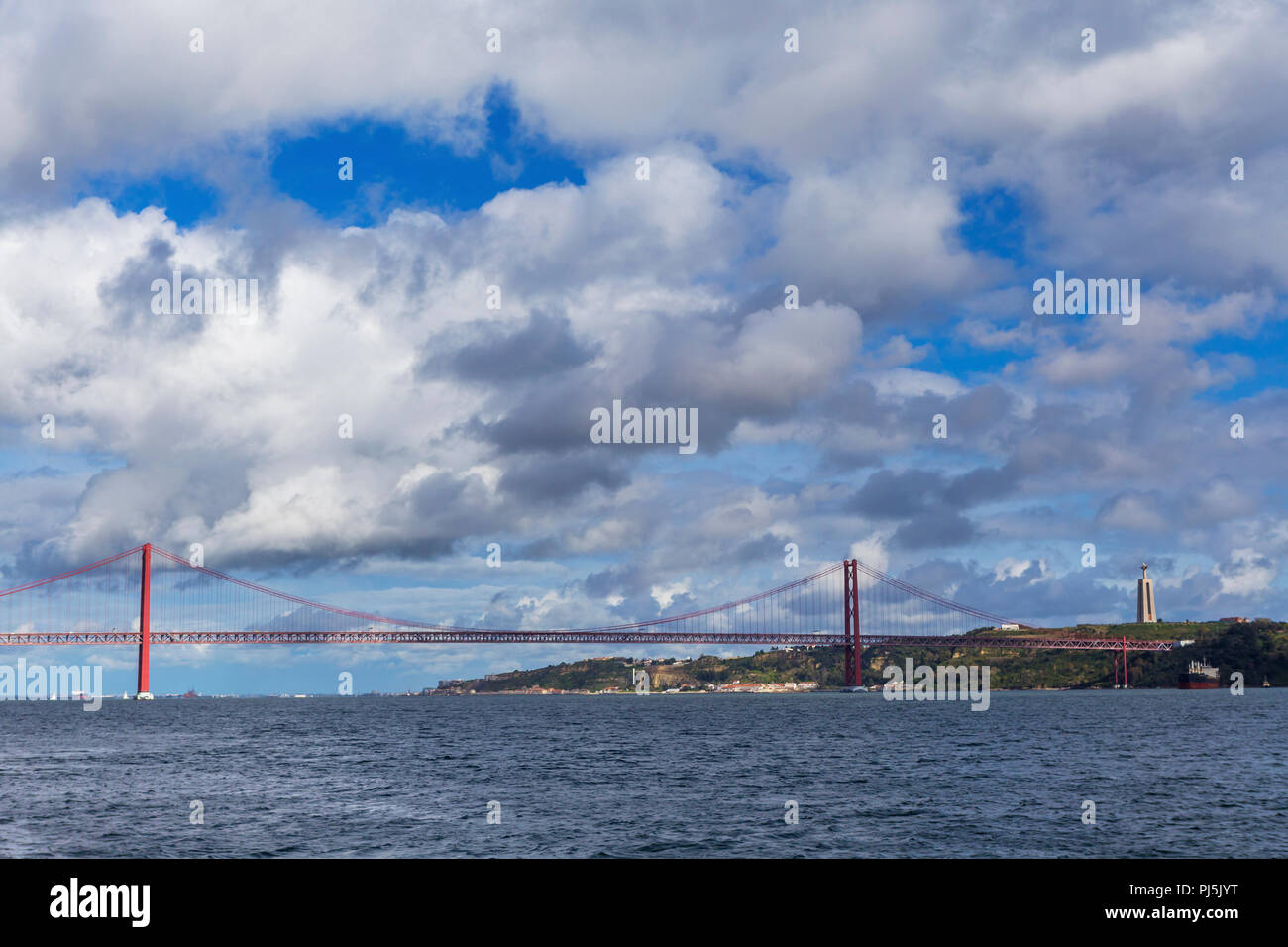 River tejo lisbon hi-res stock photography and images - Alamy
