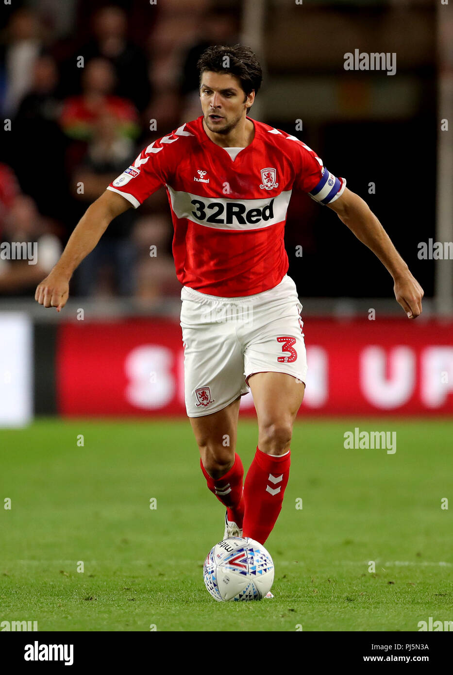 George friend football hi-res stock photography and images - Alamy