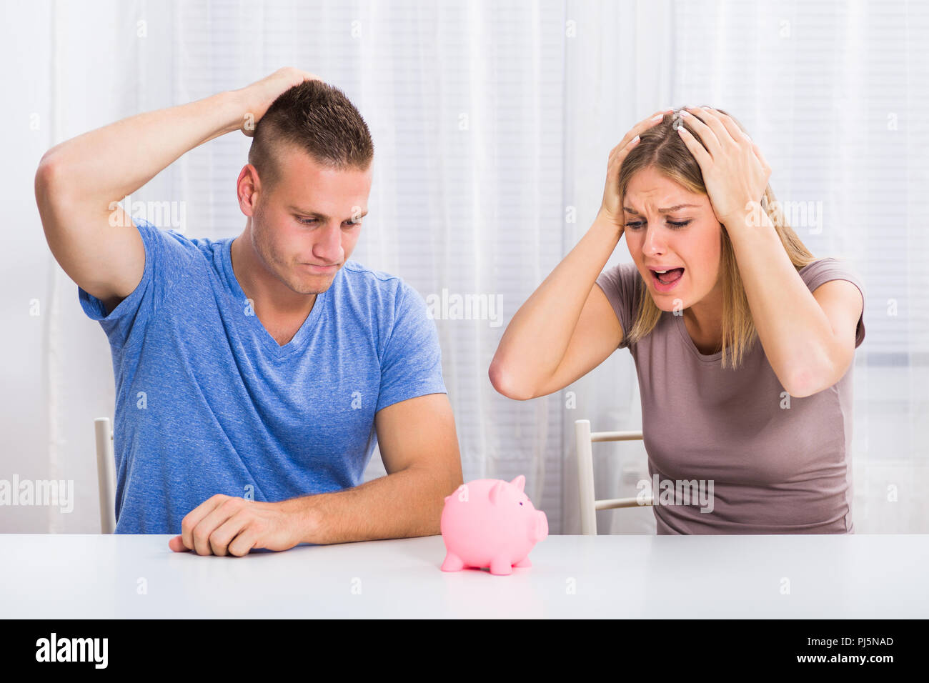 Empty panic table hi-res stock photography and images - Alamy