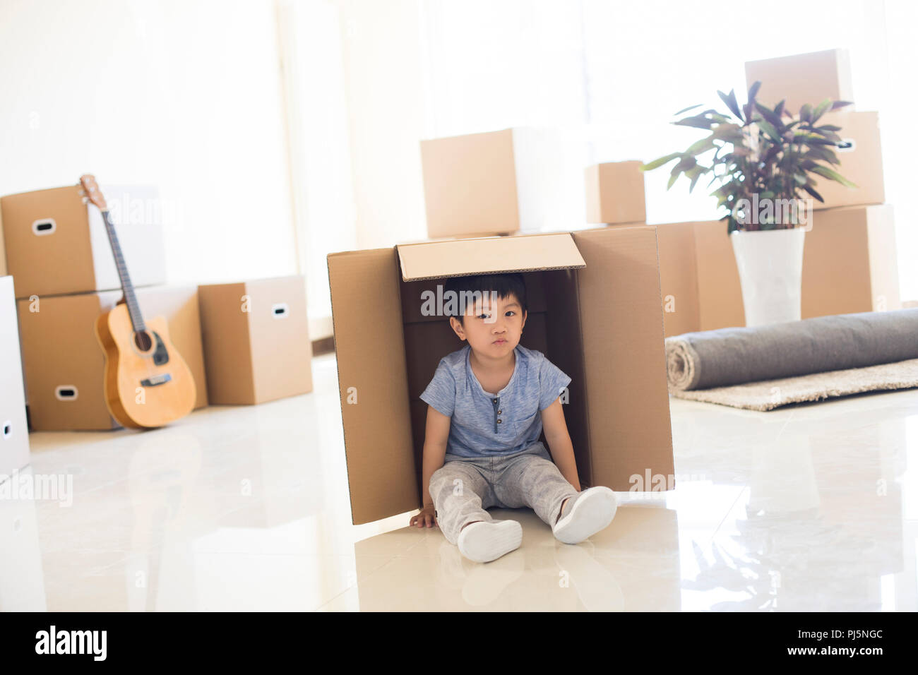 Chinese box structure hi-res stock photography and images - Alamy