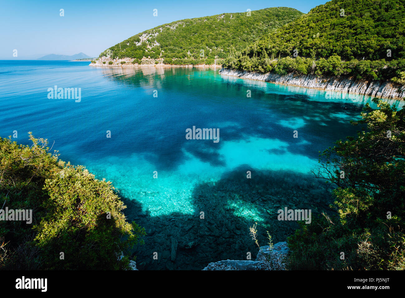Azure bay. Picturesque scenery of the cove with turquoise calm water ...