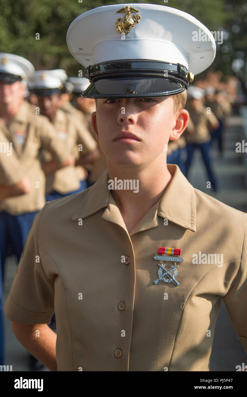 Pfc. Emma Bower, the Papa Company high shooter from Platoon 4030 ...