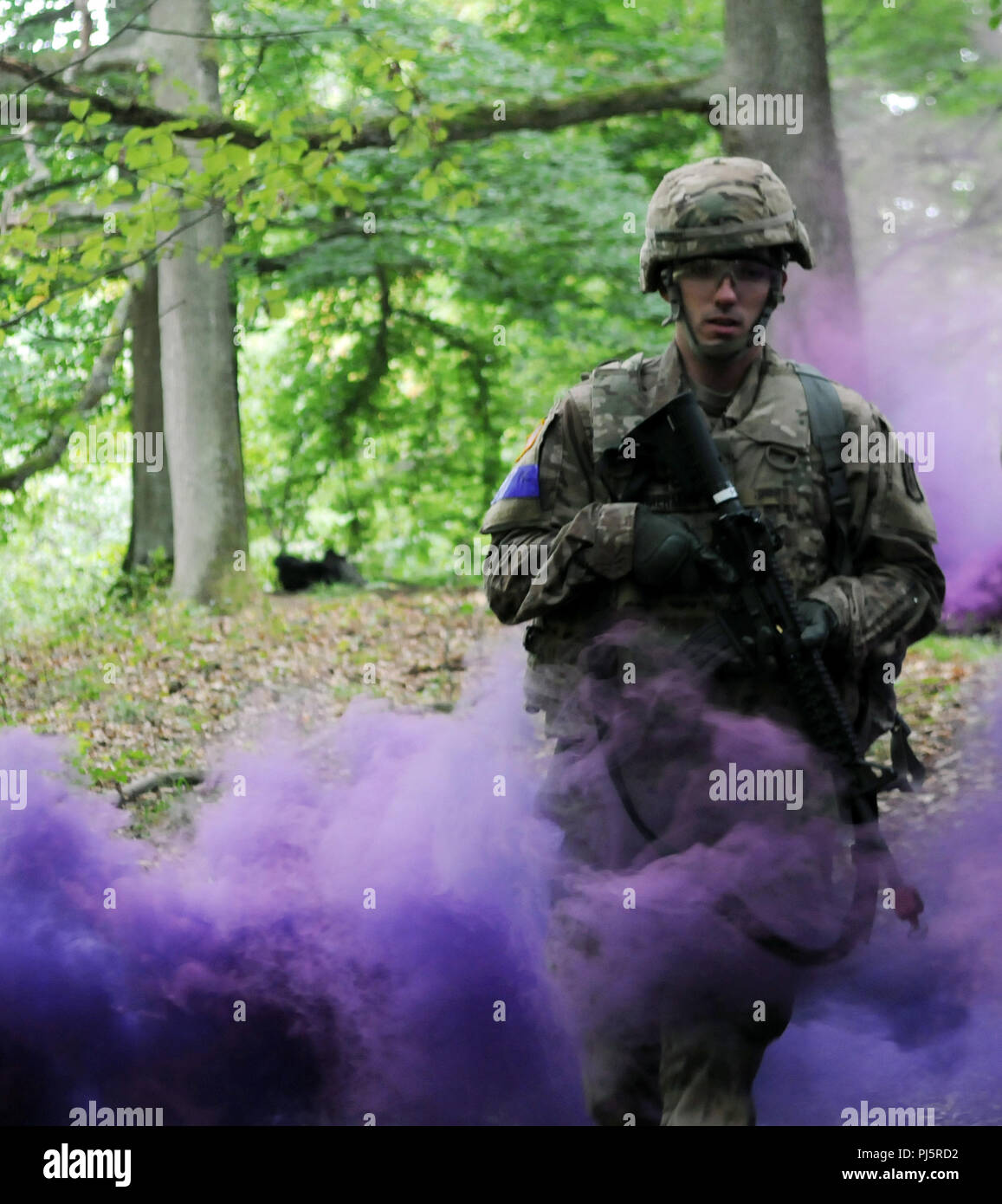 1st Lt. Keith Ammerman, assigned to 557th Medical Company, begins a ...