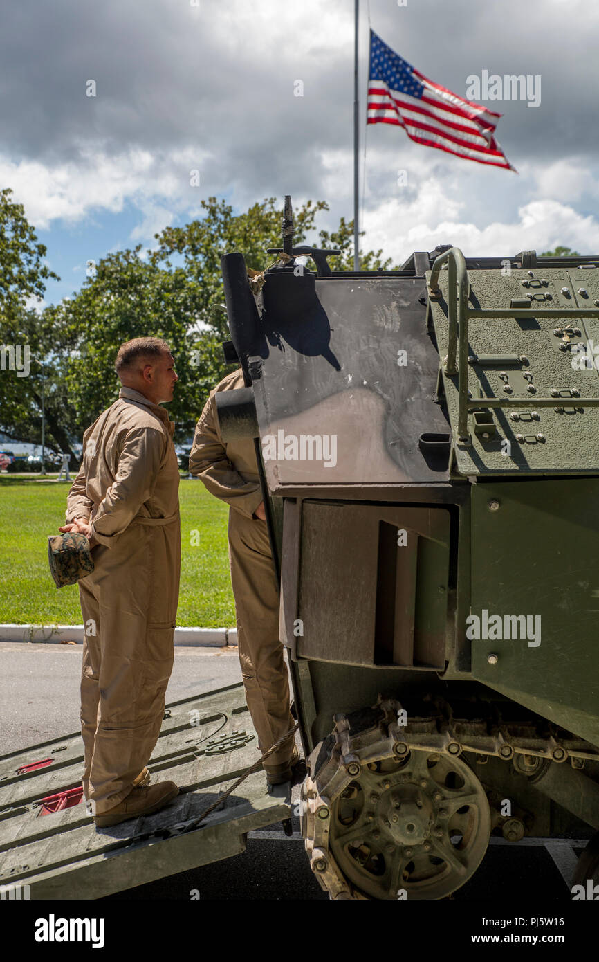 Amphibious vehicle facilities hi-res stock photography and images - Alamy