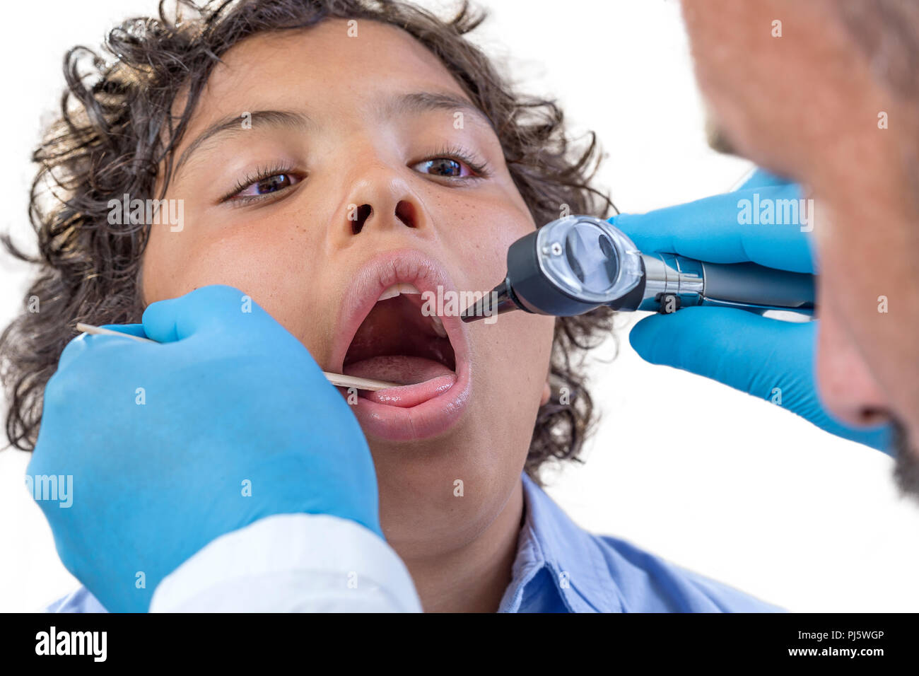 Child with doctor. Boy in the office of a pediatrician, medical ...