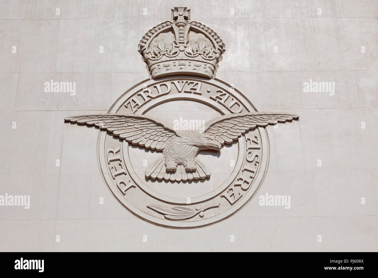 Raf logo hi-res stock photography and images - Alamy