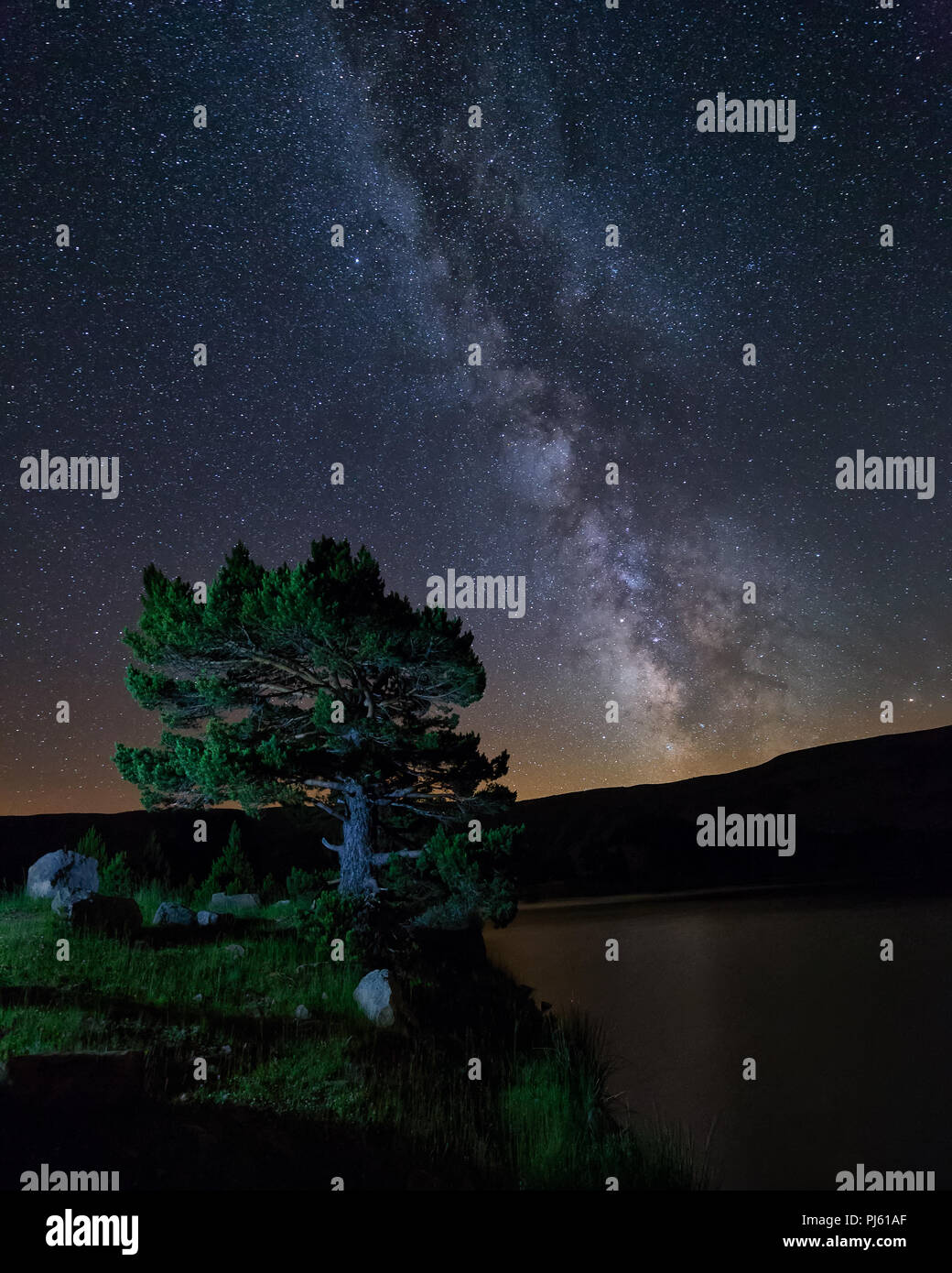 Universe milky way galaxy summer hi-res stock photography and images ...