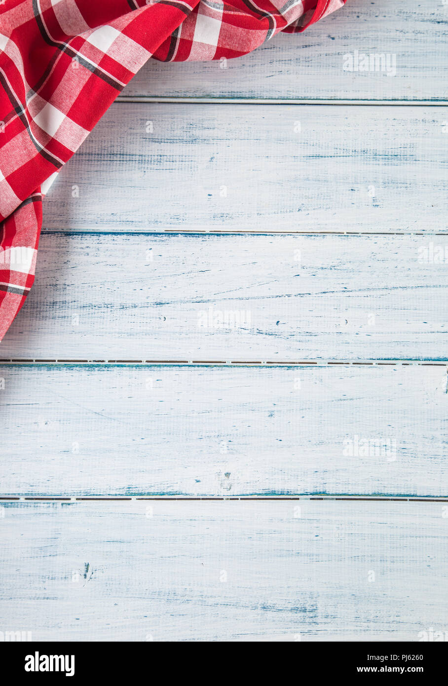 Red checkered tablecloth hi-res stock photography and images - Alamy