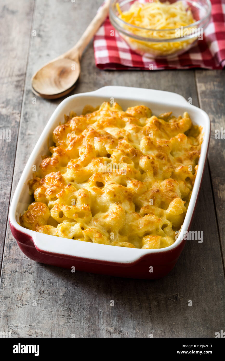Macaroni cheese hi-res stock photography and images - Alamy