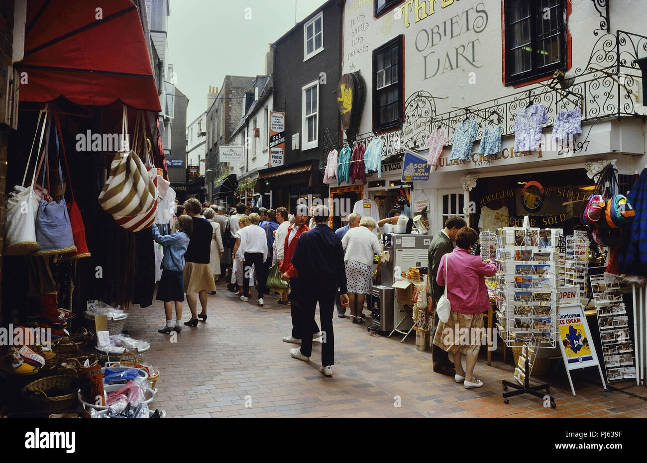 Brighton 1980s hi-res stock photography and images - Alamy