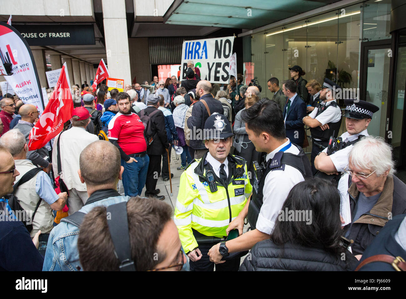 Headquarters of the labour party hi-res stock photography and images ...