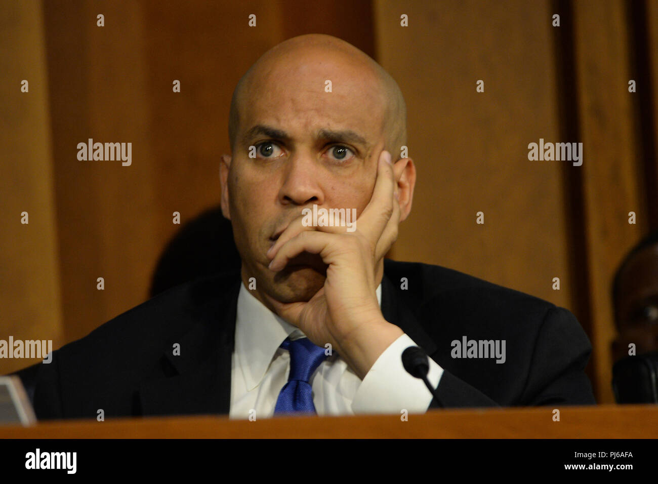 Corey booker in senate hi-res stock photography and images - Alamy