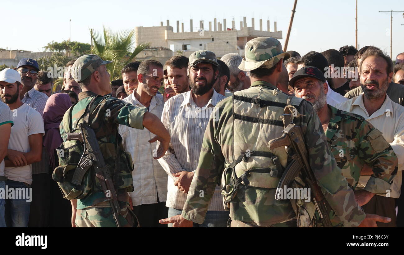 Soldiers Queue High Resolution Stock Photography and Images - Alamy