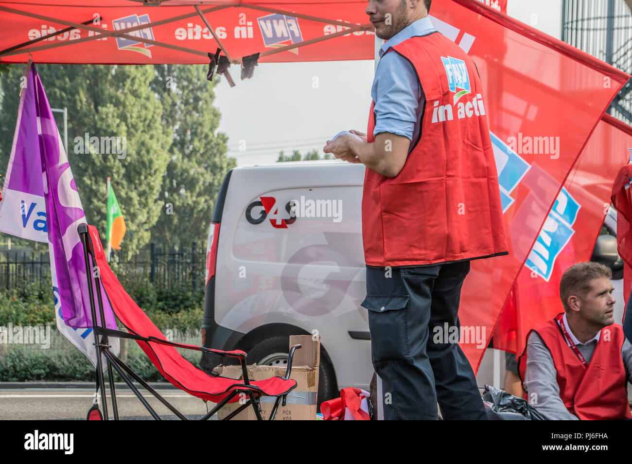 G4s security logo van hi-res stock photography and images - Alamy