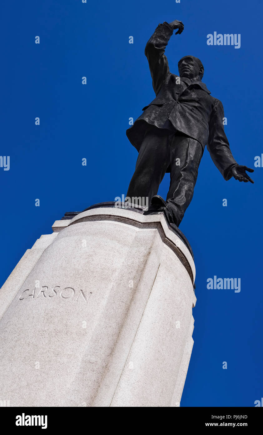 Stormont with carson statue hi-res stock photography and images - Alamy