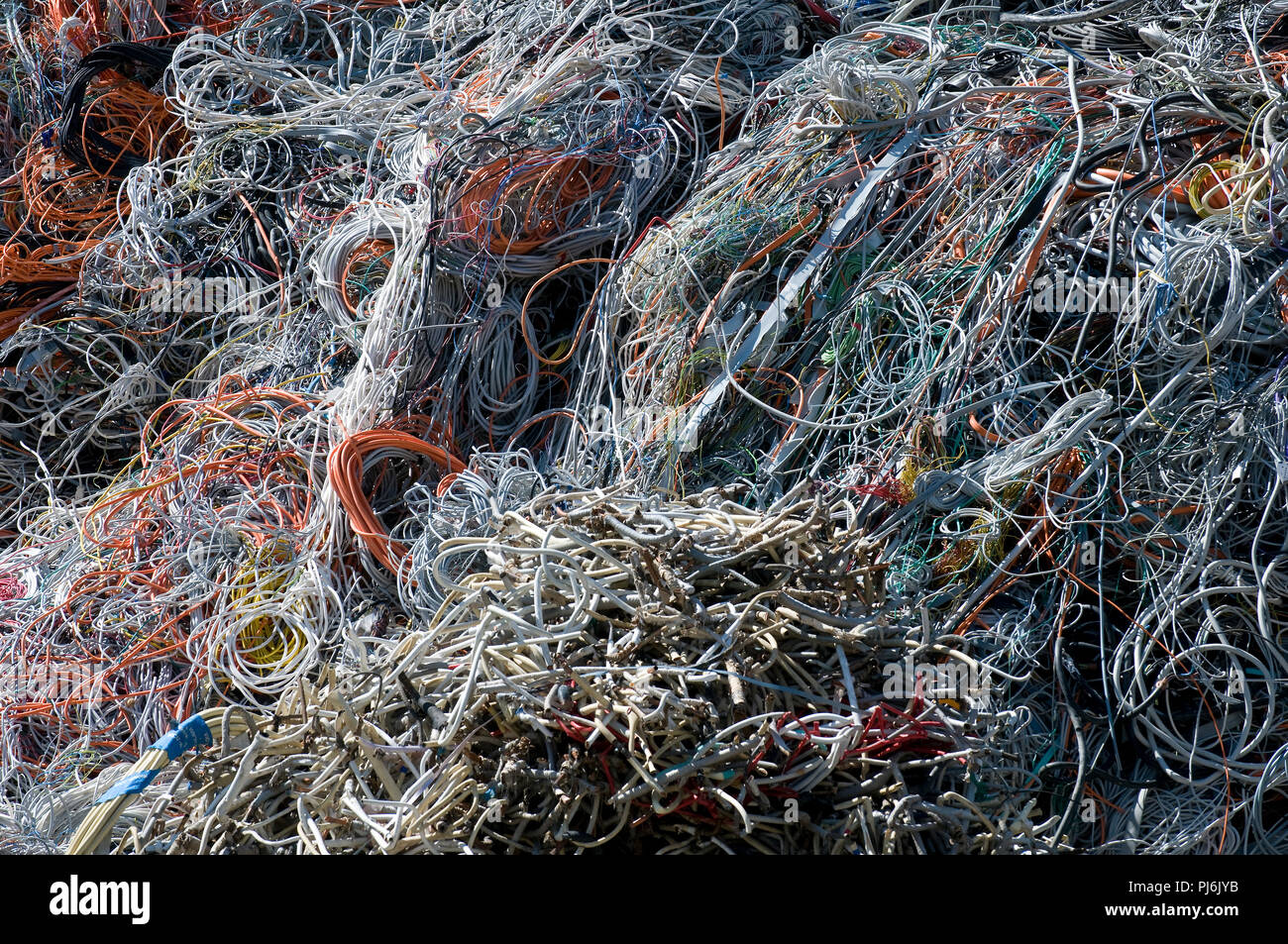 Waste - Thread flex - Plastics Déchets - plastiques Stock Photo - Alamy