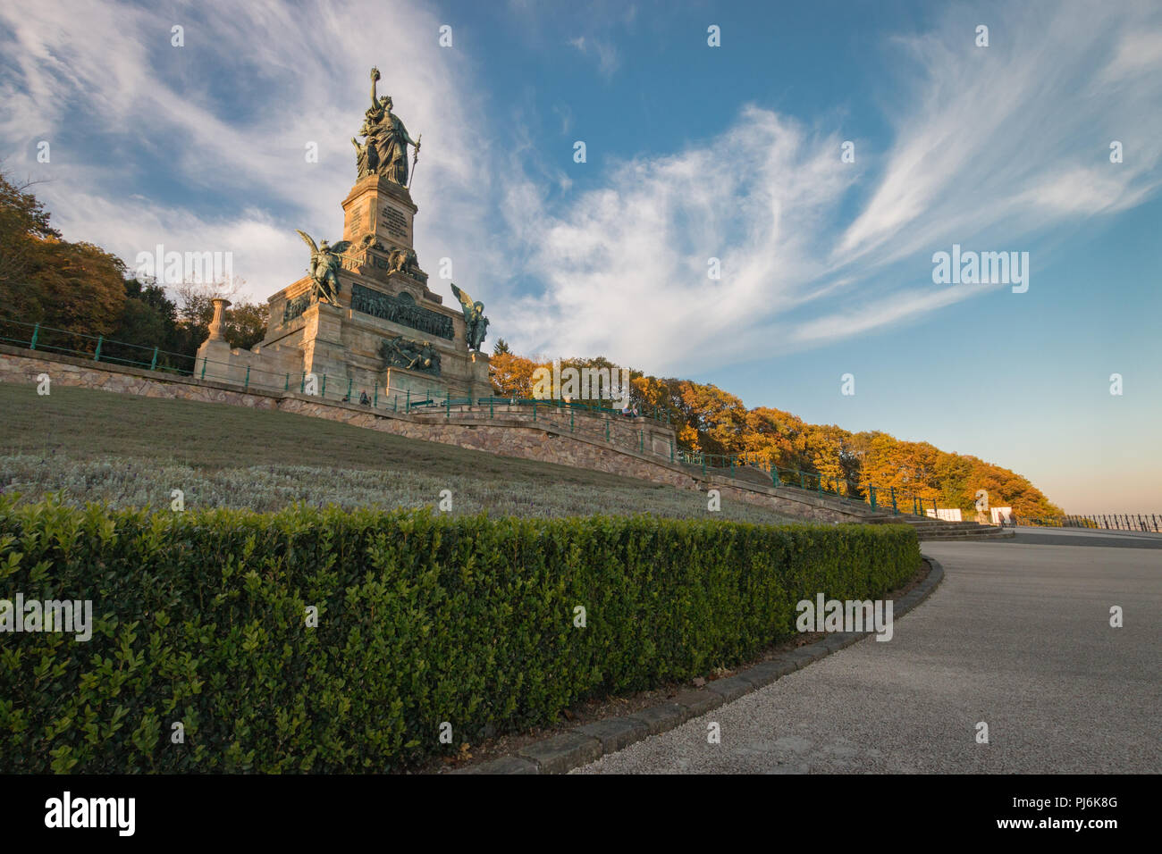 Niederwalddenkmal with Germania statue above Ruedesheim, Germany Stock ...