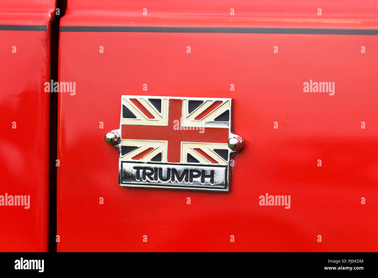 Triumph car badge emblem hi-res stock photography and images - Alamy
