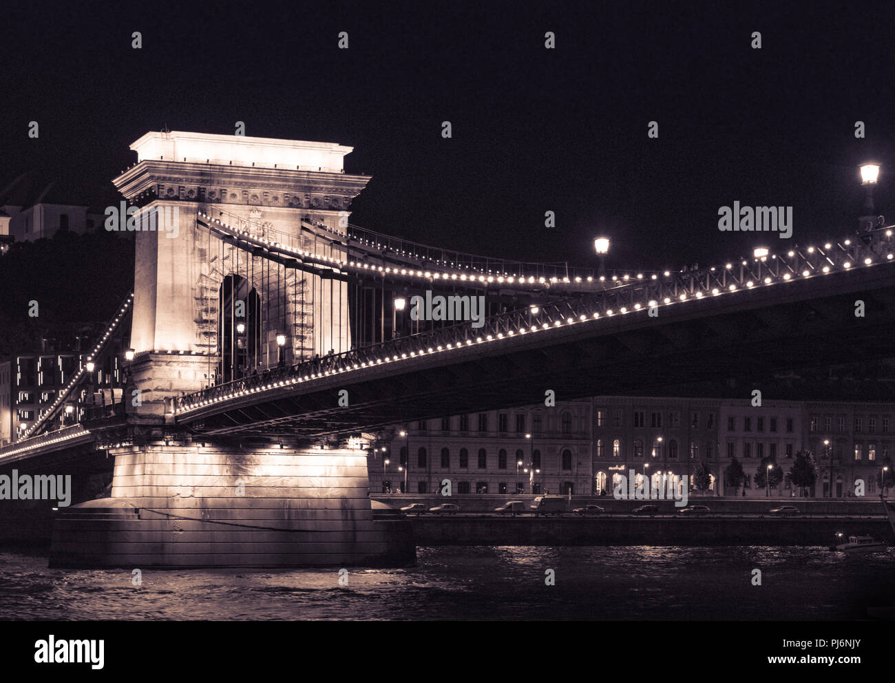 Chain shot ship hi-res stock photography and images - Alamy