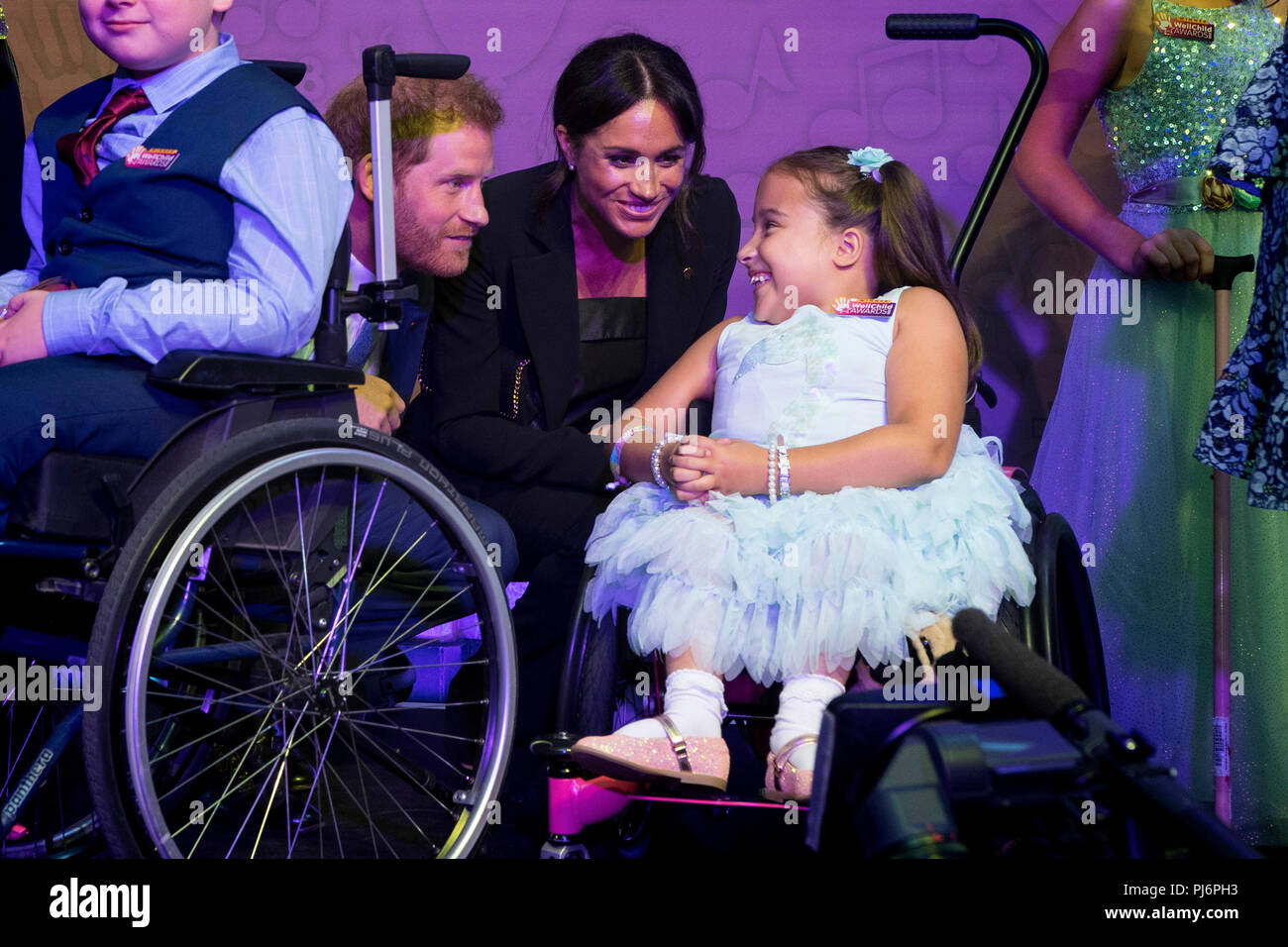 The Duke and Duchess of Sussex meet 7 year old Matilda Booth during the ...