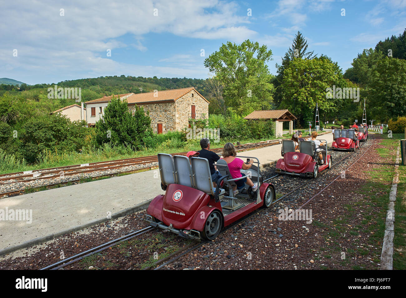 Velorail boucieu le roi hi-res stock photography and images - Alamy