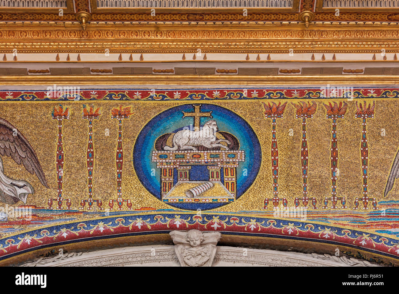 Mosaics (6th century), Church of Saints Cosmas and Damian interior ...