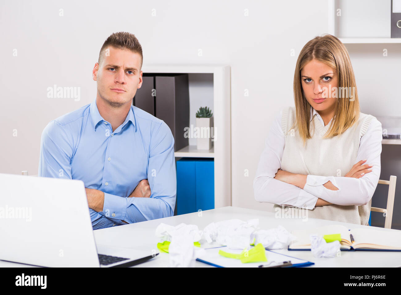 Female rivalry office hi-res stock photography and images - Alamy