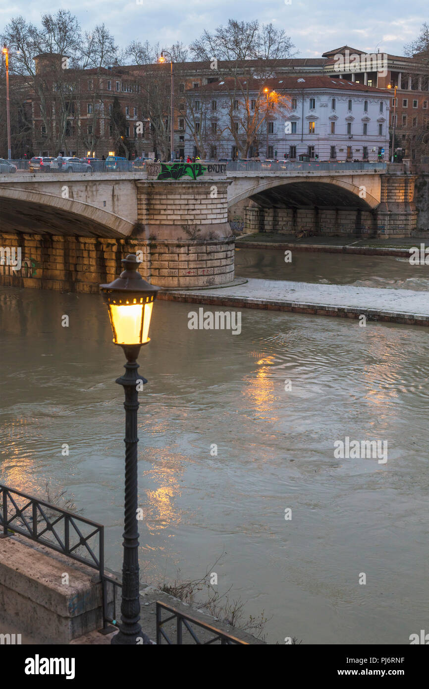 Ponte garibaldi hi-res stock photography and images - Alamy