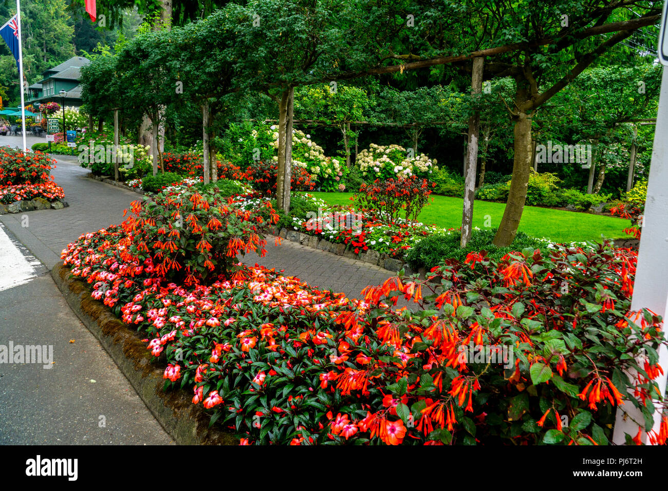 Butchart Gardens Entrance High Resolution Stock Photography and Images ...