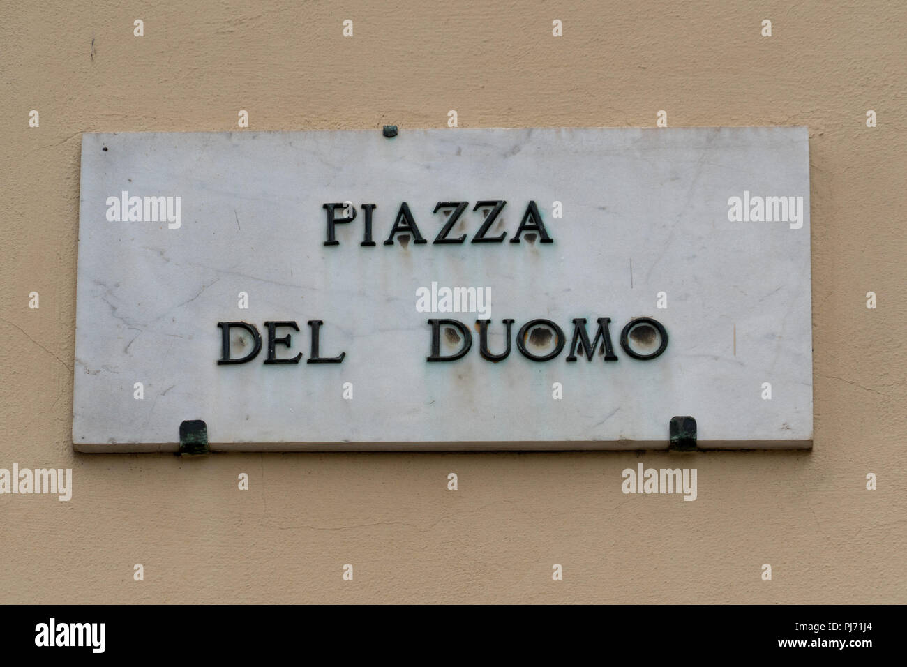 Renaissance street sign in florence hi-res stock photography and images ...