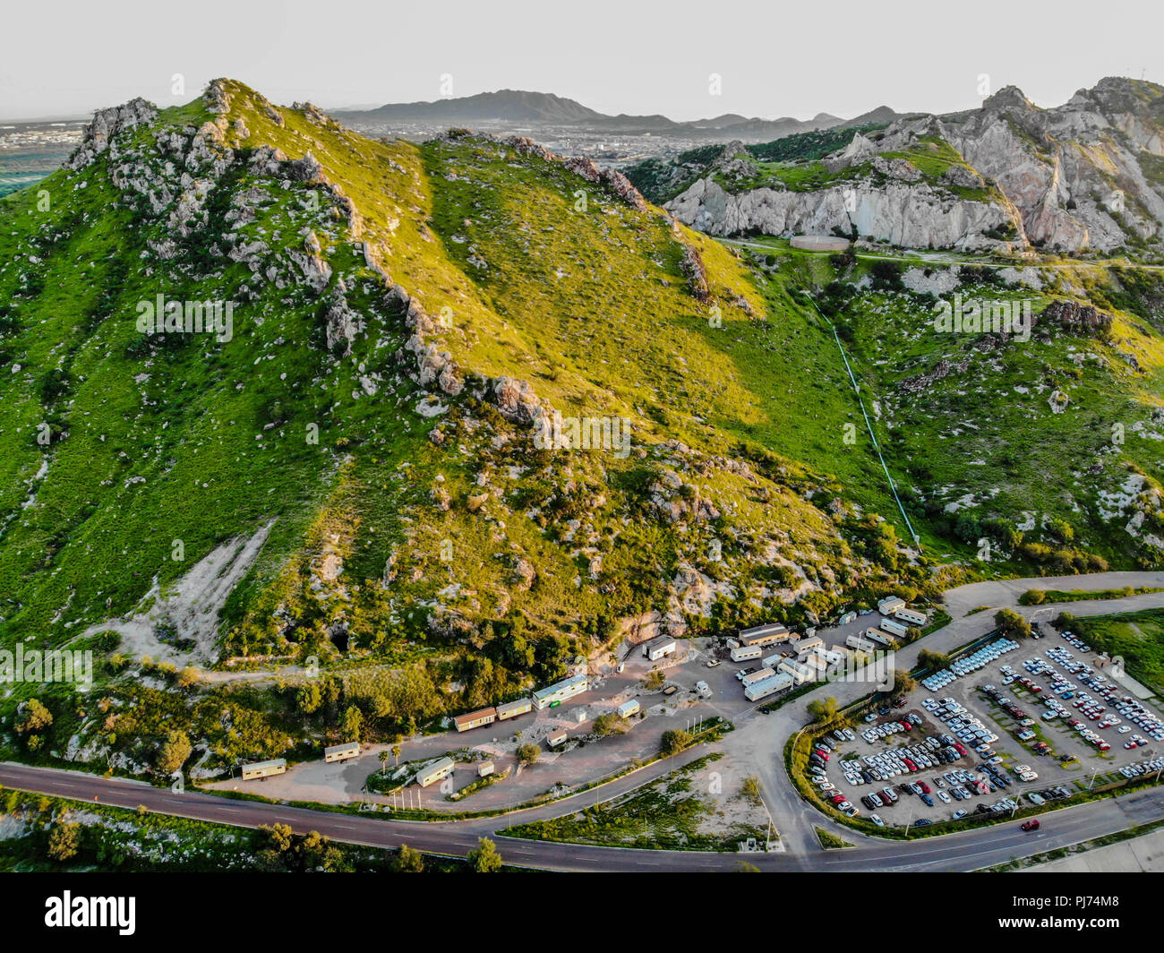 Aerial view of the cemetery hill in Hermosillo, Sonora. (Photo: Luis ...