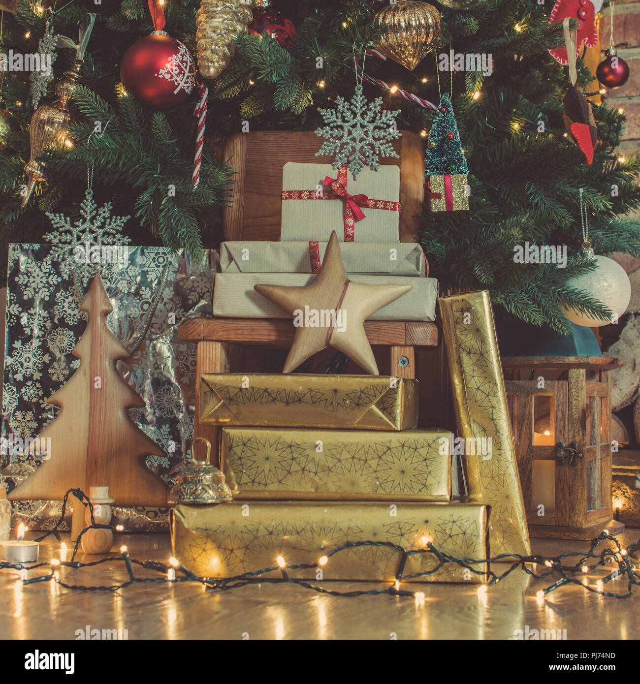 Vintage toys under christmas tree hi-res stock photography and images ...