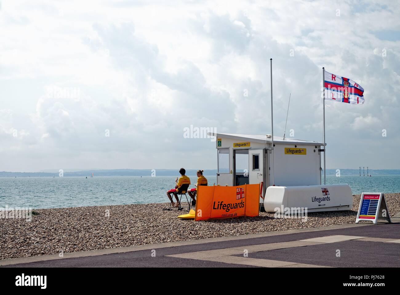 Female lifeguards hi-res stock photography and images - Alamy