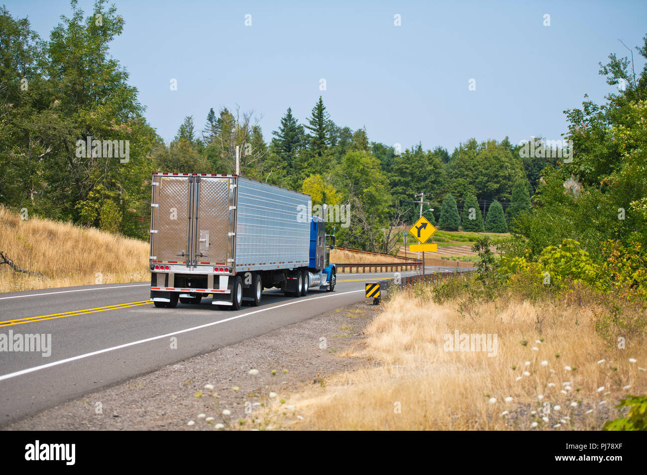 Owner - operators are the main core of the drivers of classic big rig ...