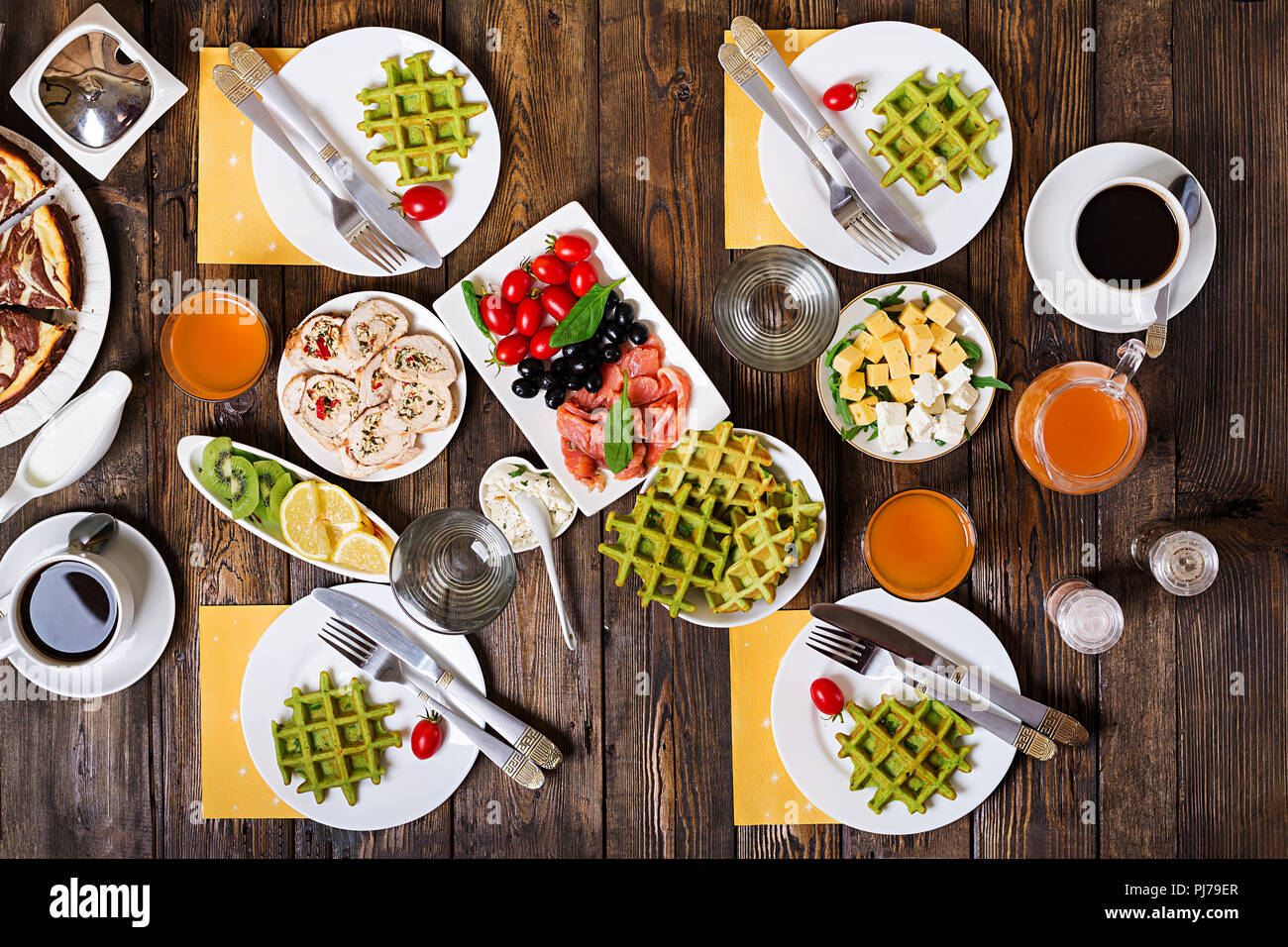 Table with brunch hi-res stock photography and images - Alamy