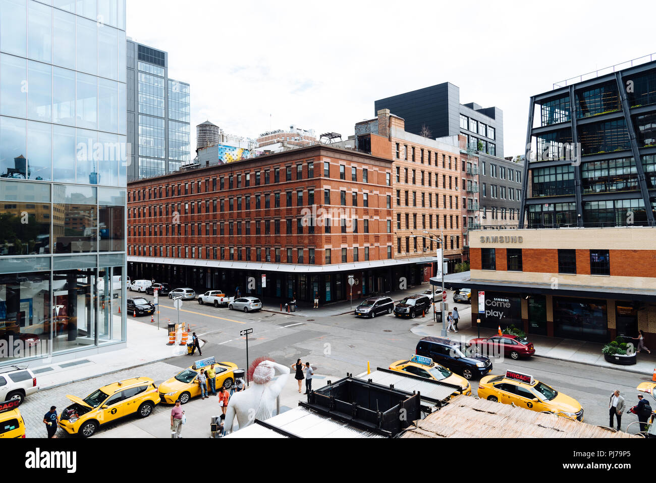 Chelsea meatpacking district nyc hi-res stock photography and images ...