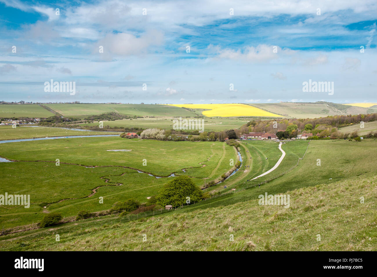 View of Cuckmere river and the valley, Seven Sisters National Park ...