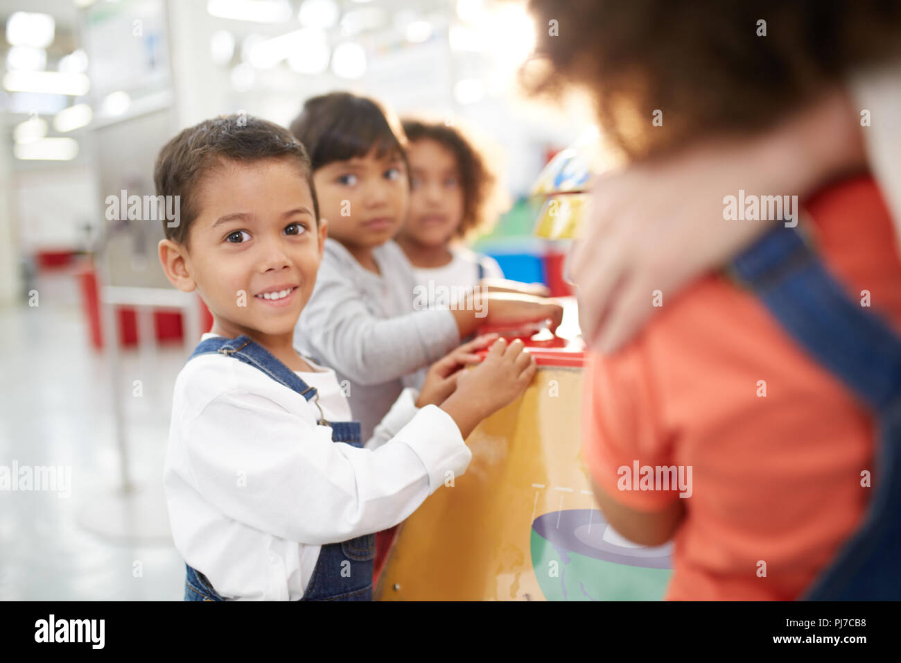 Indonesian children portrait hi-res stock photography and images - Alamy