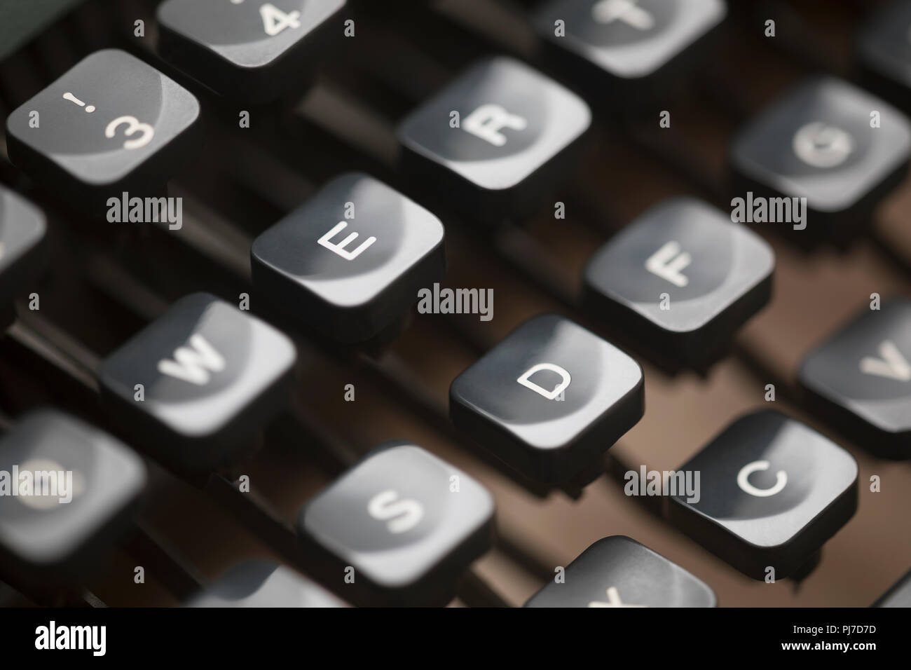Typewriter keys alphabet hi-res stock photography and images - Alamy
