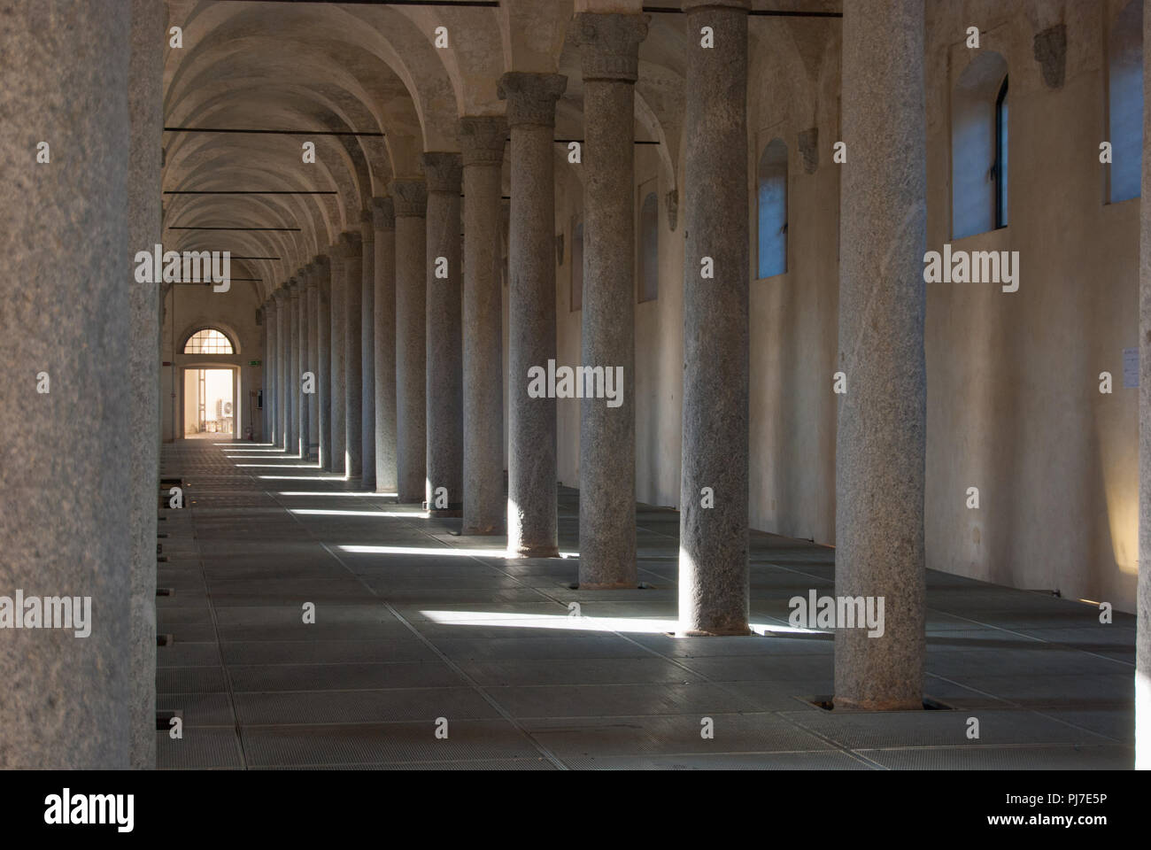 Indoor covered path hi-res stock photography and images - Alamy