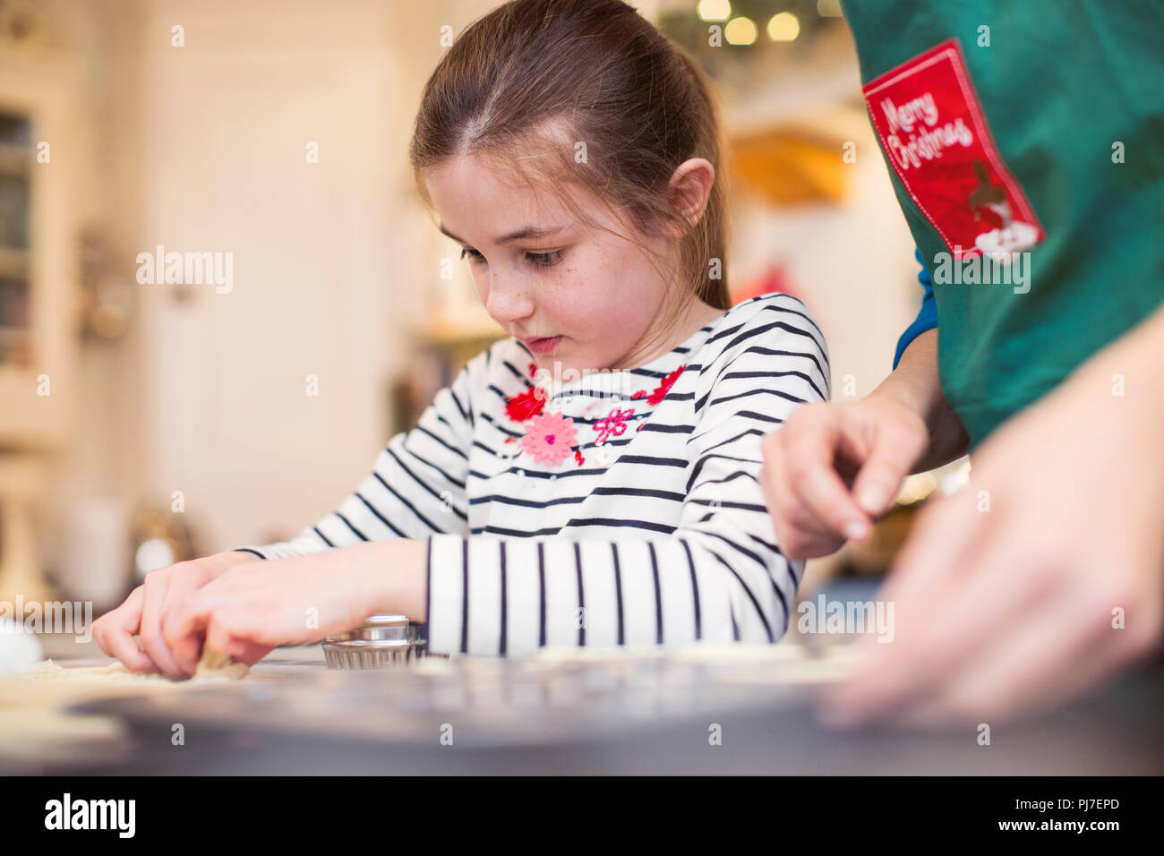 Using cookie cutter hi-res stock photography and images - Alamy