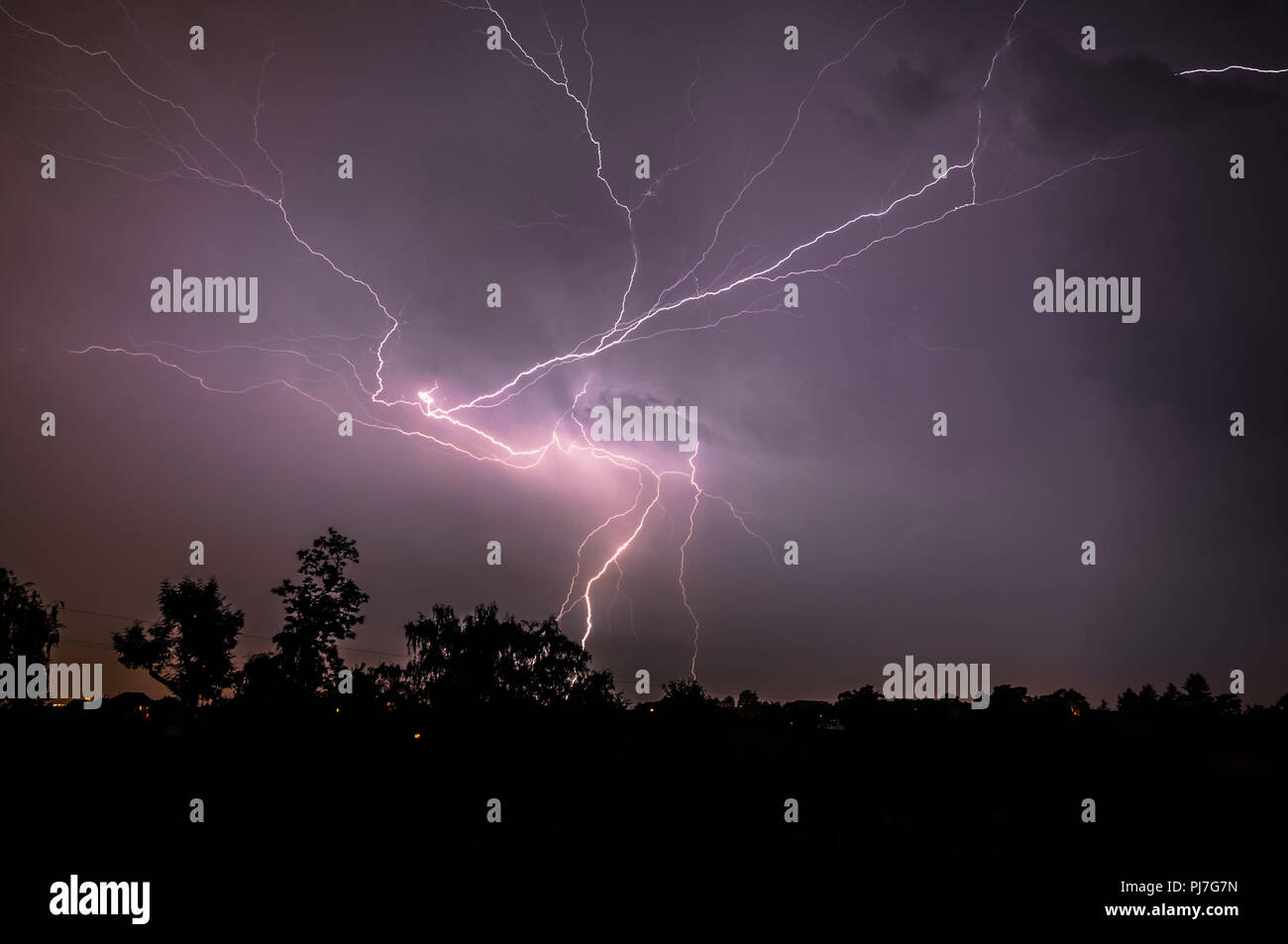 Epic lightning hi-res stock photography and images - Alamy