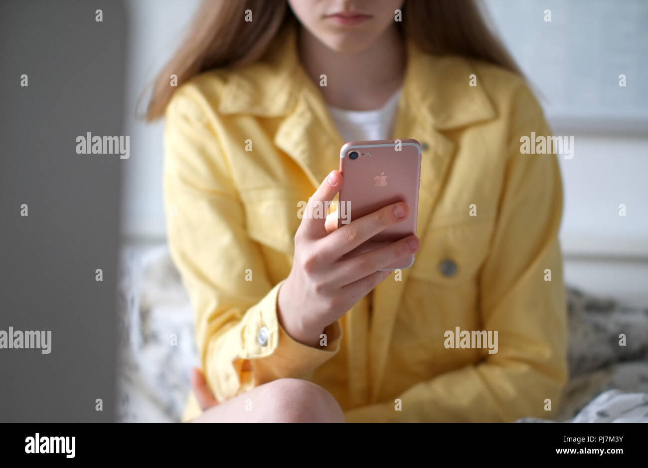 Social media hi-res stock photography and images - Alamy