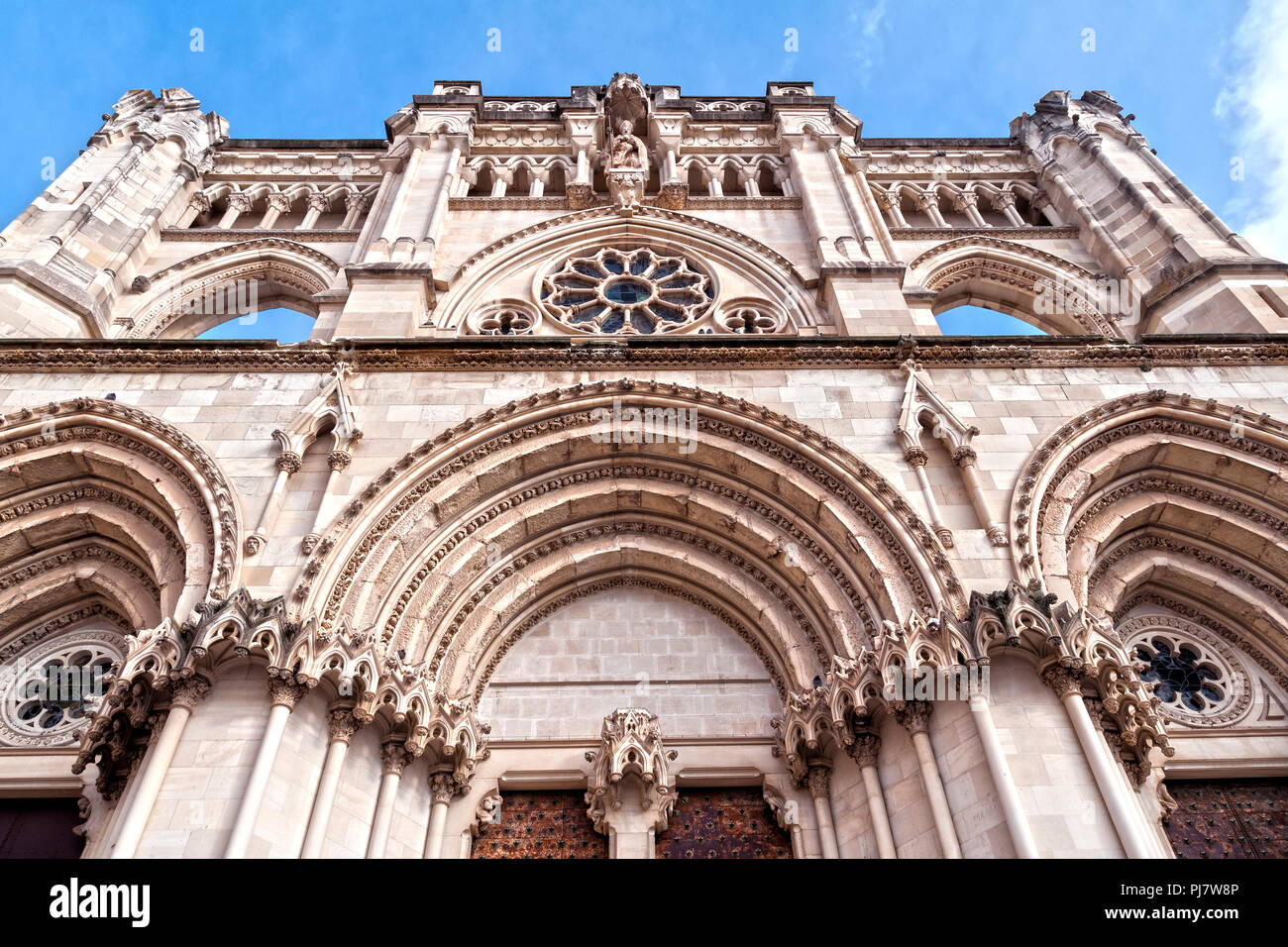 Catedral cuenca castilla la mancha hi-res stock photography and images ...