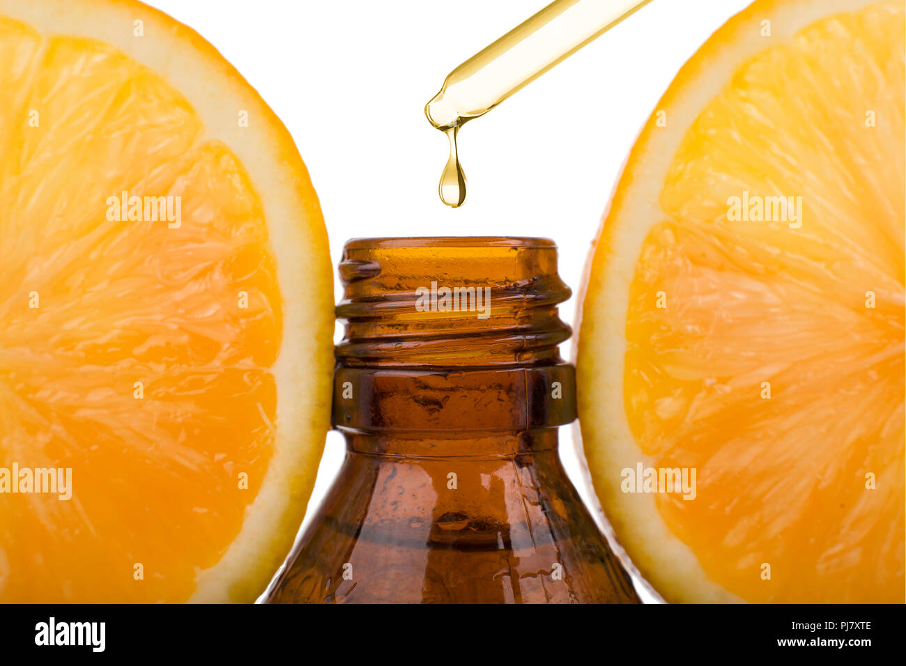 Essential oil with orange - vitamin C. Natural remedies, drop vitamin C ...