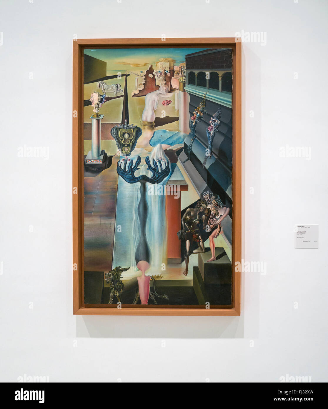 Salvador dali painting invisible hi-res stock photography and images ...