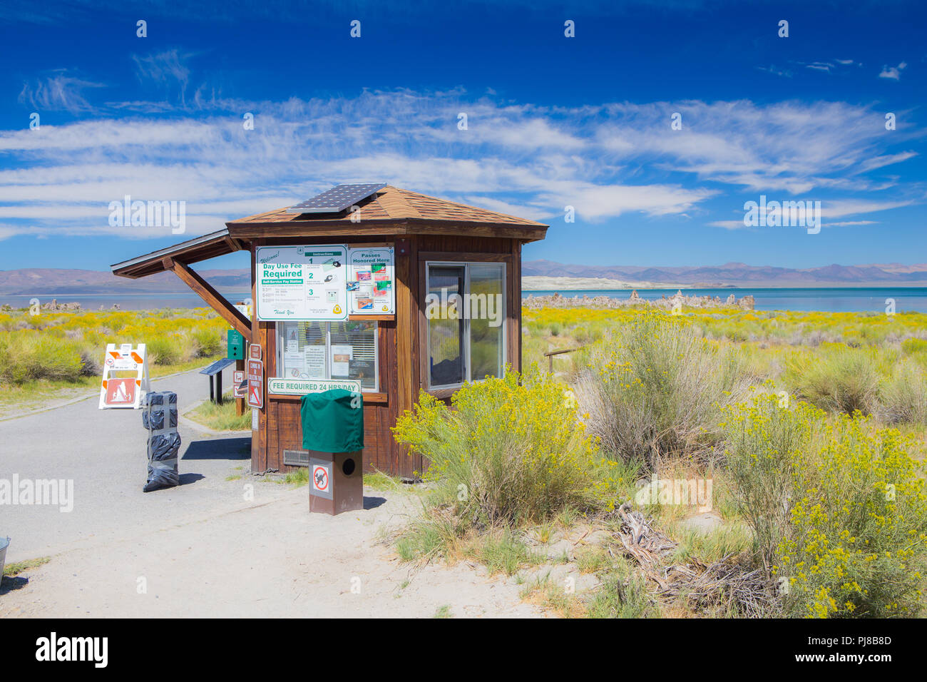 Trailhead/Admission fee booth in the parking lot at the trailhead ...