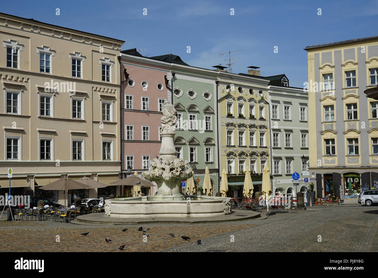 Wittelsbacherbrunnen, Residenzplatz, Altstadt, Passau, Bayern ...
