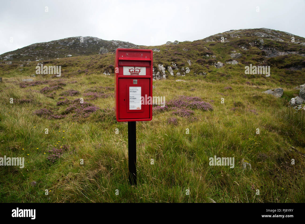 Post Box Scotland High Resolution Stock Photography and Images - Alamy