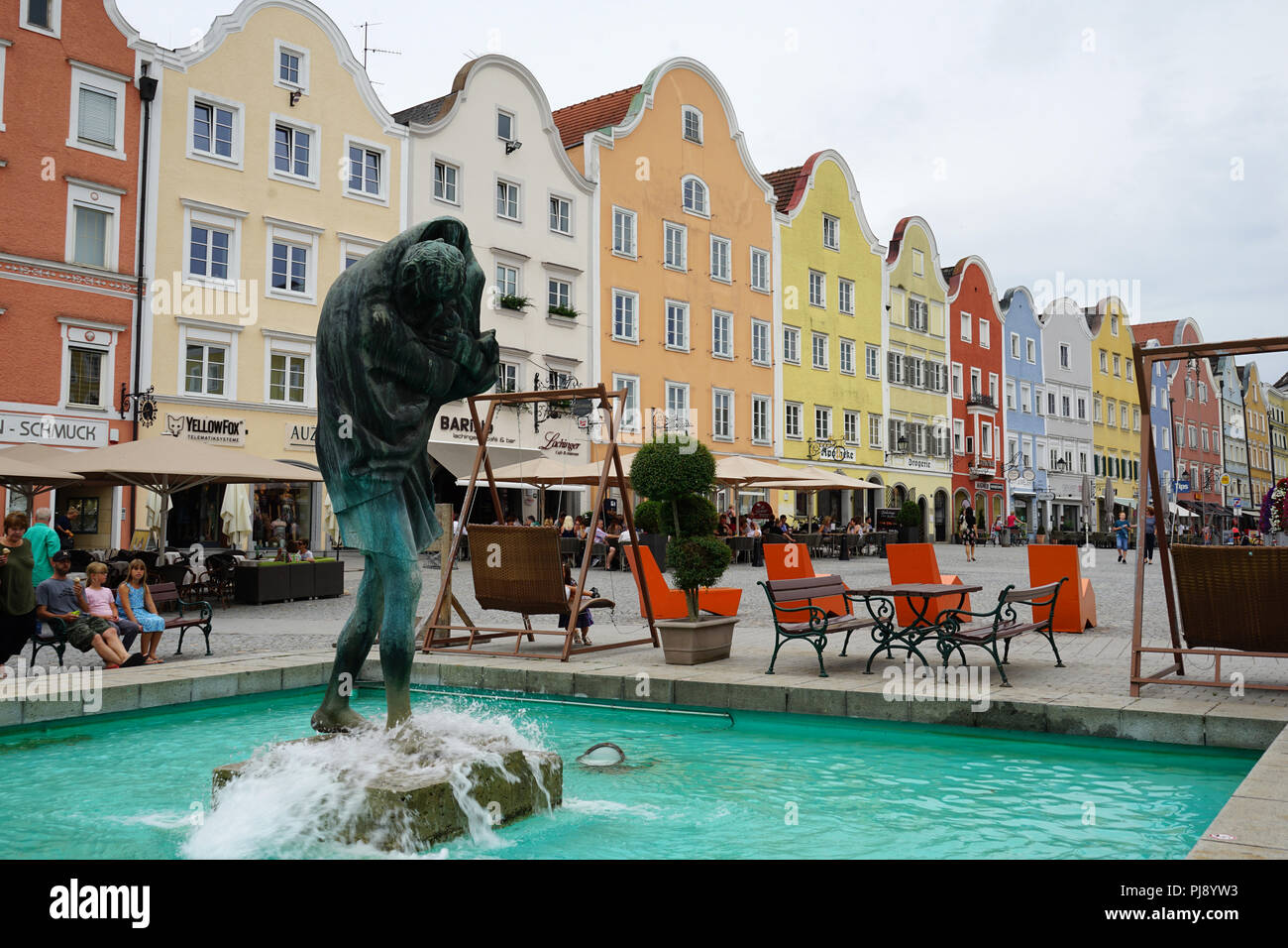 Christophorusbrunnen, Oberer Stadtplatz, Schärding, Barockstadt am Inn ...